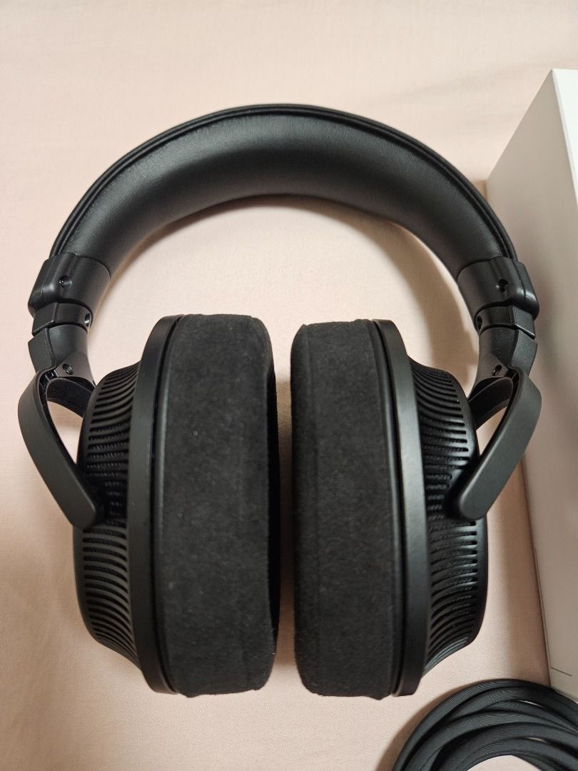 Sony MDR-V1, Audio, Headphones & Headsets on Carousell