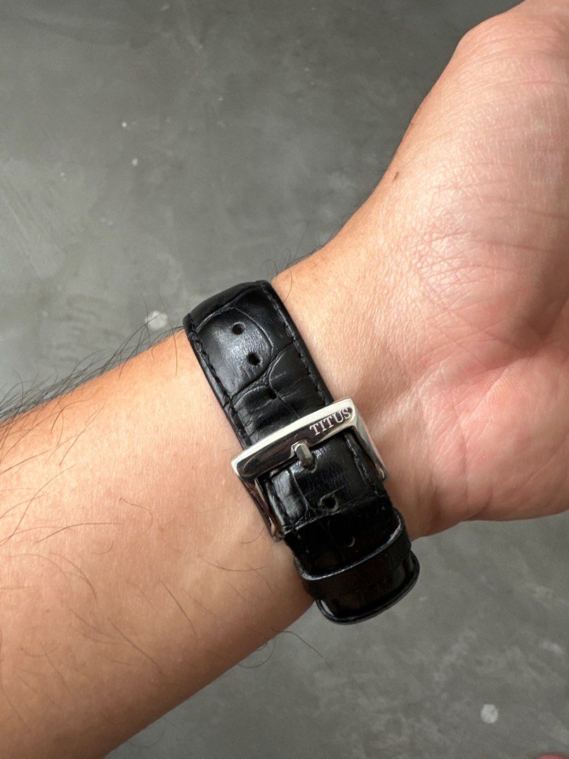 Solvil et Titus Watch 40mm Automatic, Luxury, Watches on Carousell