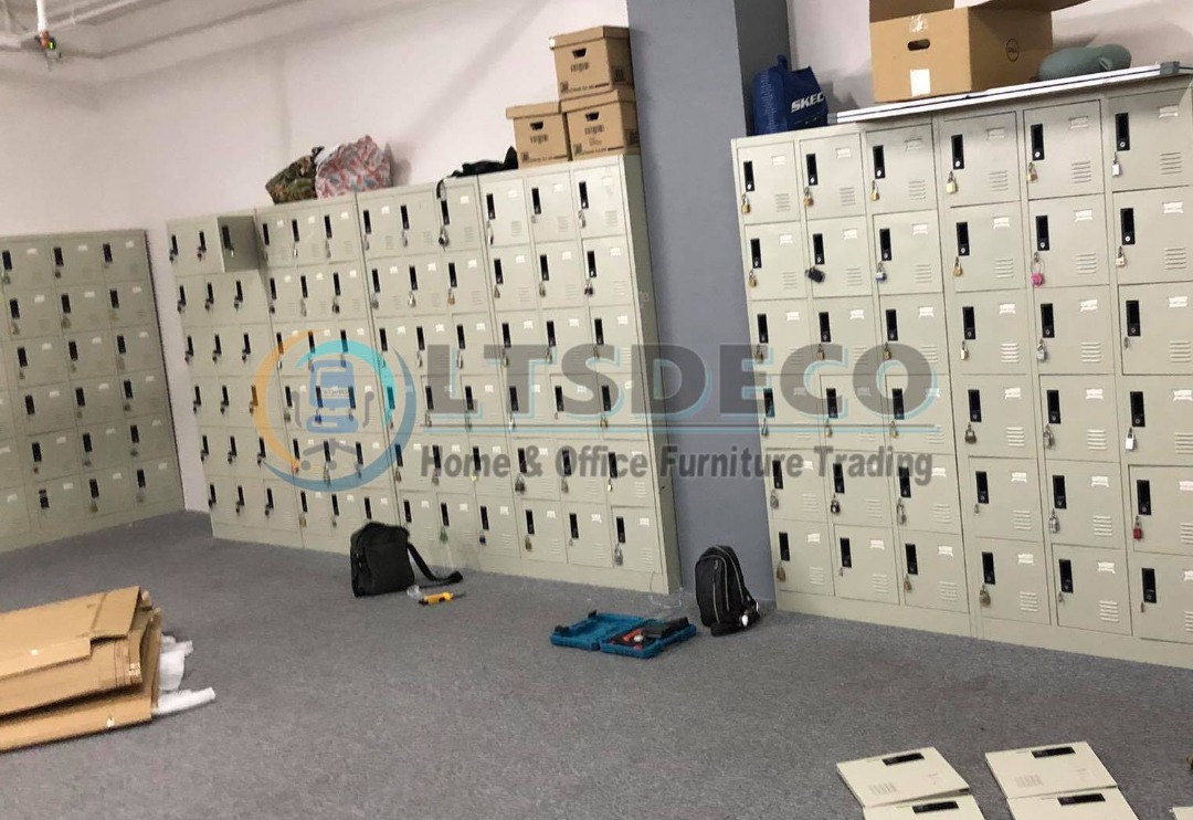 STEEL LOCKER OFFICE PARTITION, Furniture & Home Living, Office ...