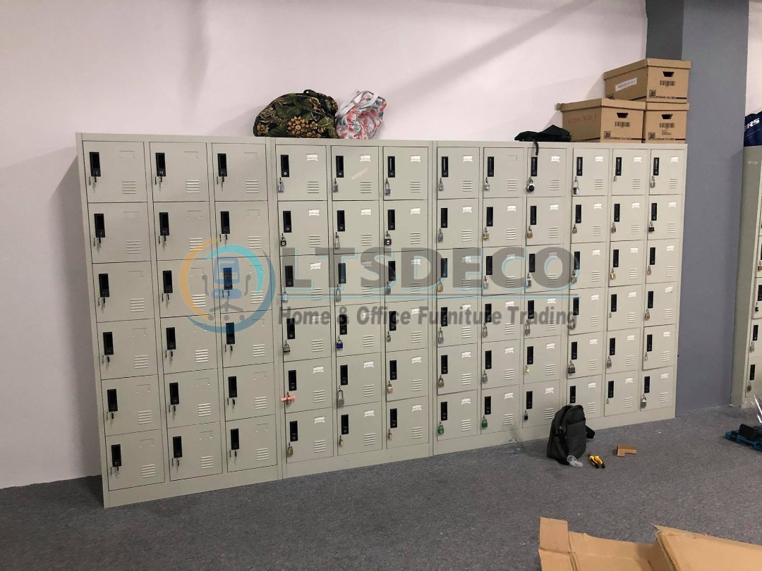 STEEL LOCKER OFFICE PARTITION, Furniture & Home Living, Office ...