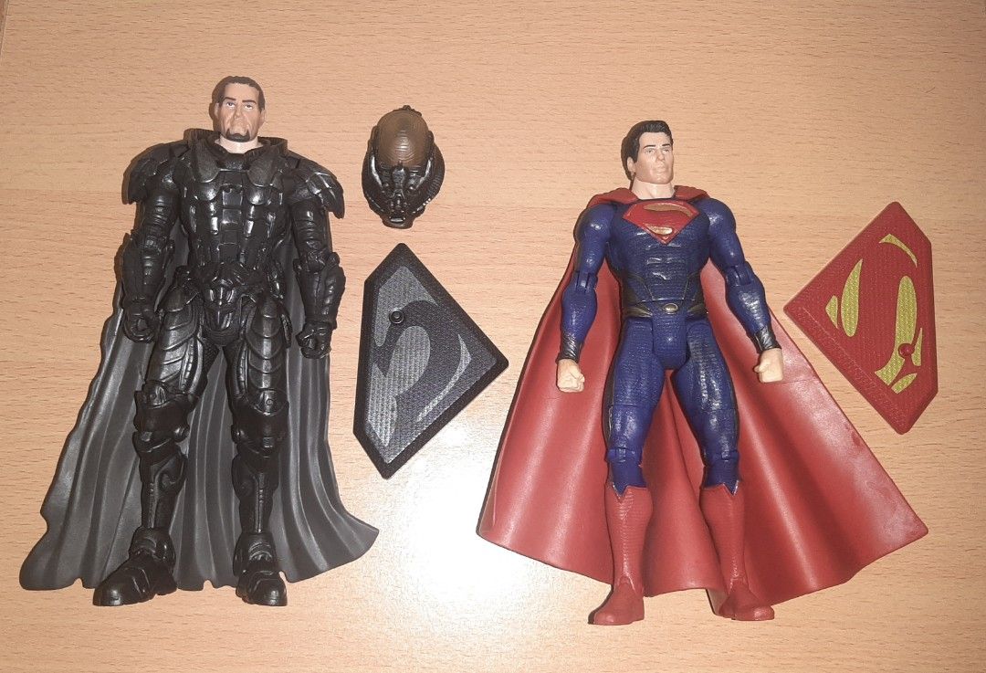 Superman & General Zod, Hobbies & Toys, Toys & Games on Carousell