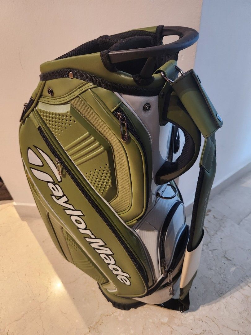 Taylormade Golf bag, Sports Equipment, Sports & Games, Golf on Carousell