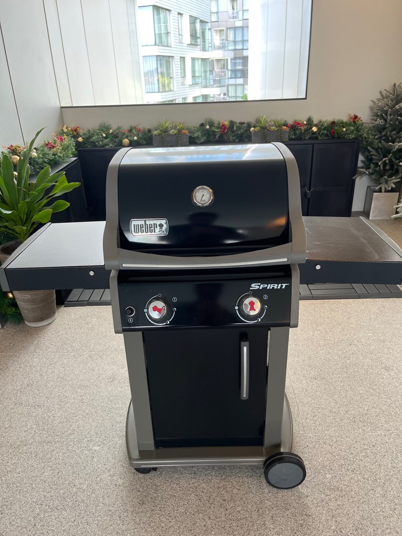 Top Weber Spirit Gas BBQ, TV & Home Appliances, Kitchen Appliances, BBQ ...