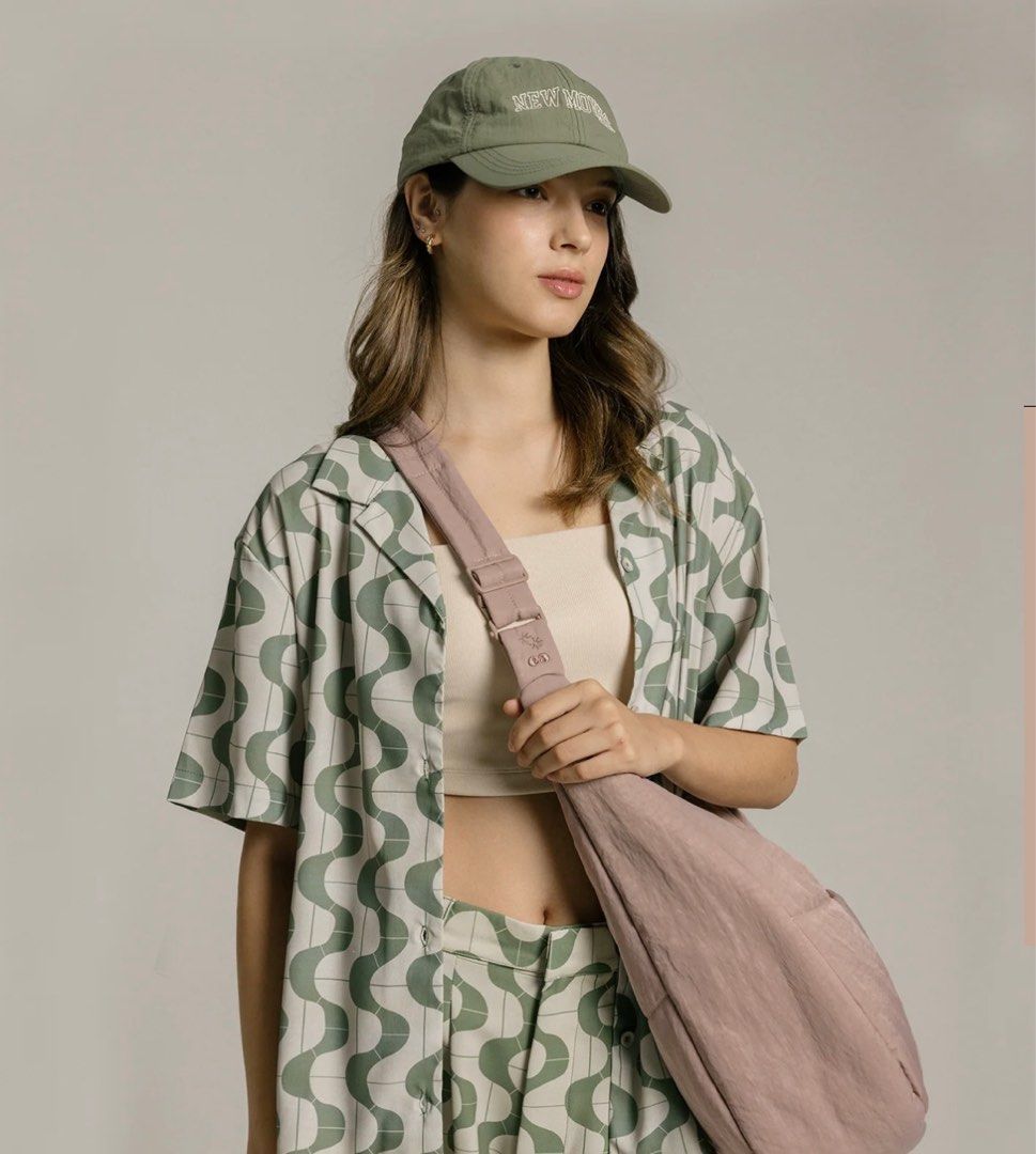 TPB studio resort shirt heat wave, Women's Fashion, Tops, Shirts on Carousell