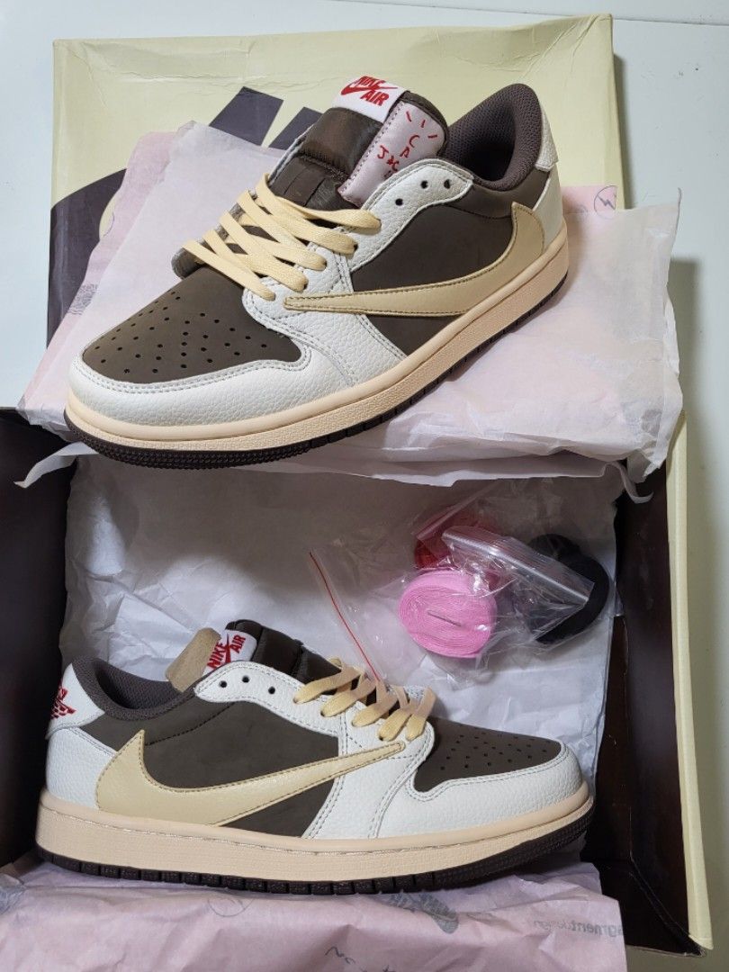 Travis Scott Reverse Mocha - Jordan, Men's Fashion, Footwear, Sneakers ...