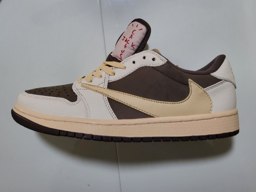 Travis Scott Reverse Mocha - Jordan, Men's Fashion, Footwear, Sneakers ...
