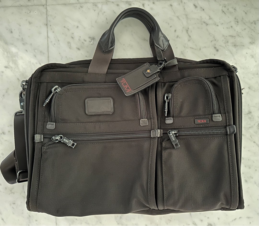 TUMI Alpha Compact 17" Large Screen Computer Brief , Men's Fashion ...