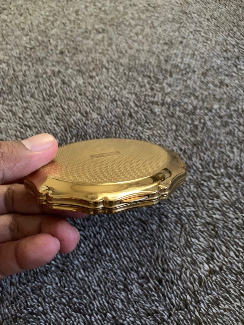 Vintage Gold Stratton England compact, Women's Fashion, Jewelry ...