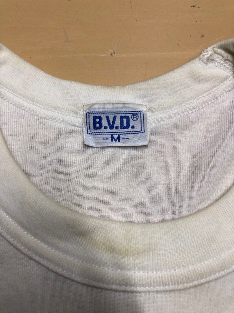 Vintage plain white T-shirt single stitch BVD, Women's Fashion, Activewear on Carousell