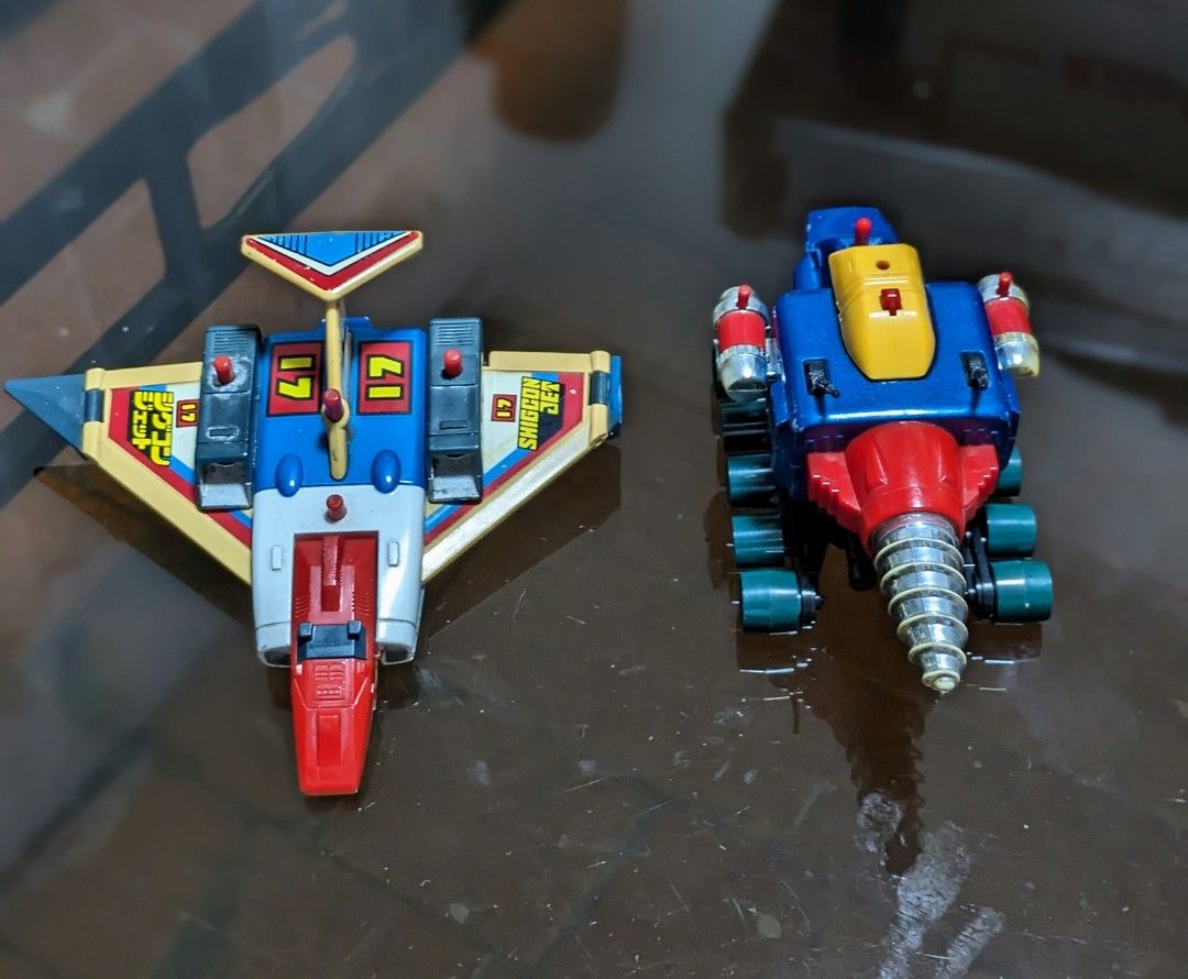 Vintage Popy PB 10 and PB 13 Shigcon Daitetsujin 17 set, Hobbies & Toys ...