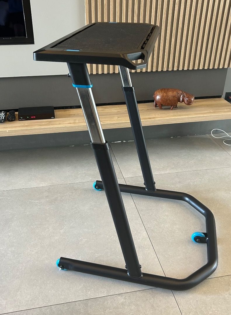 WAHOO KICKR INDOOR CYCLING & STANDING DESK, Sports Equipment, Bicycles ...