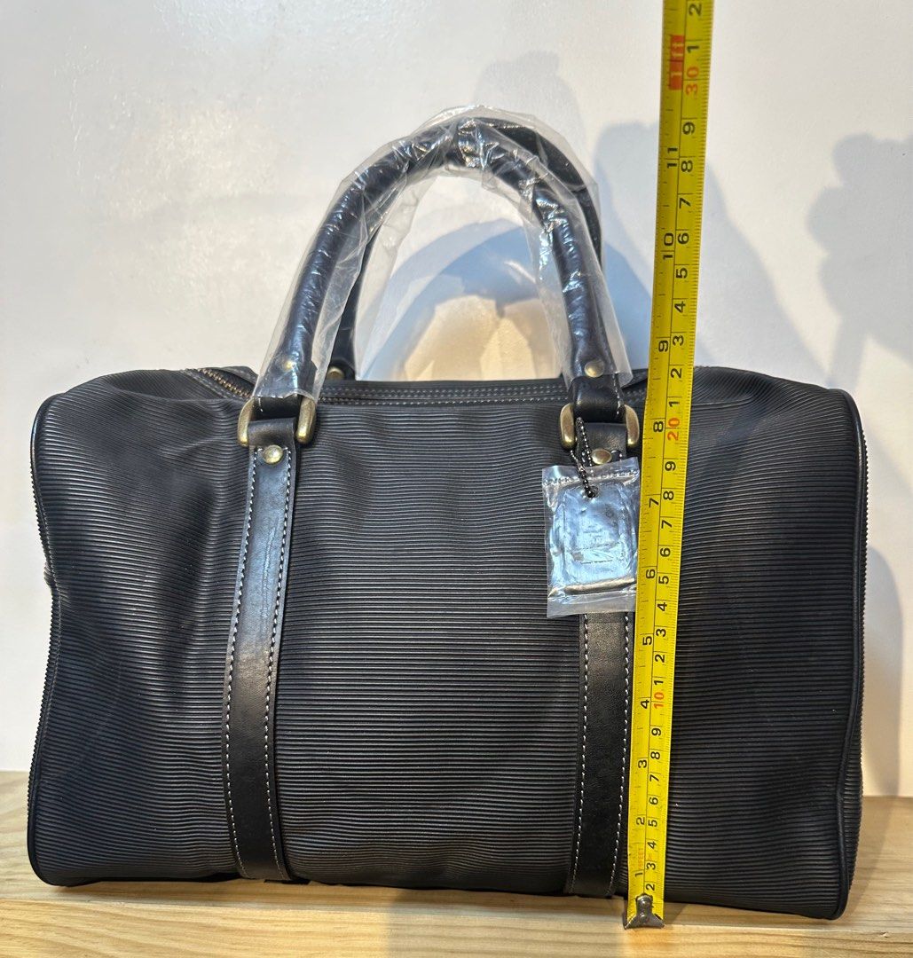 Why Travel Bag, Luxury, Bags & Wallets on Carousell