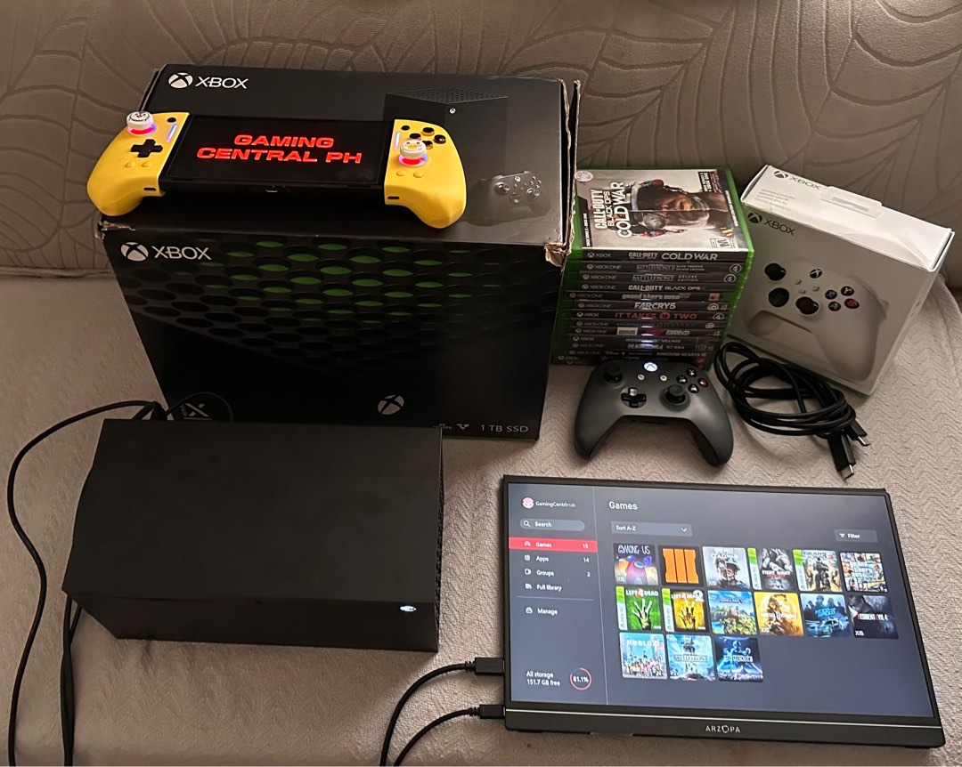 Xbox Series X Bundle (11 physical games and 2 controllers), Video ...