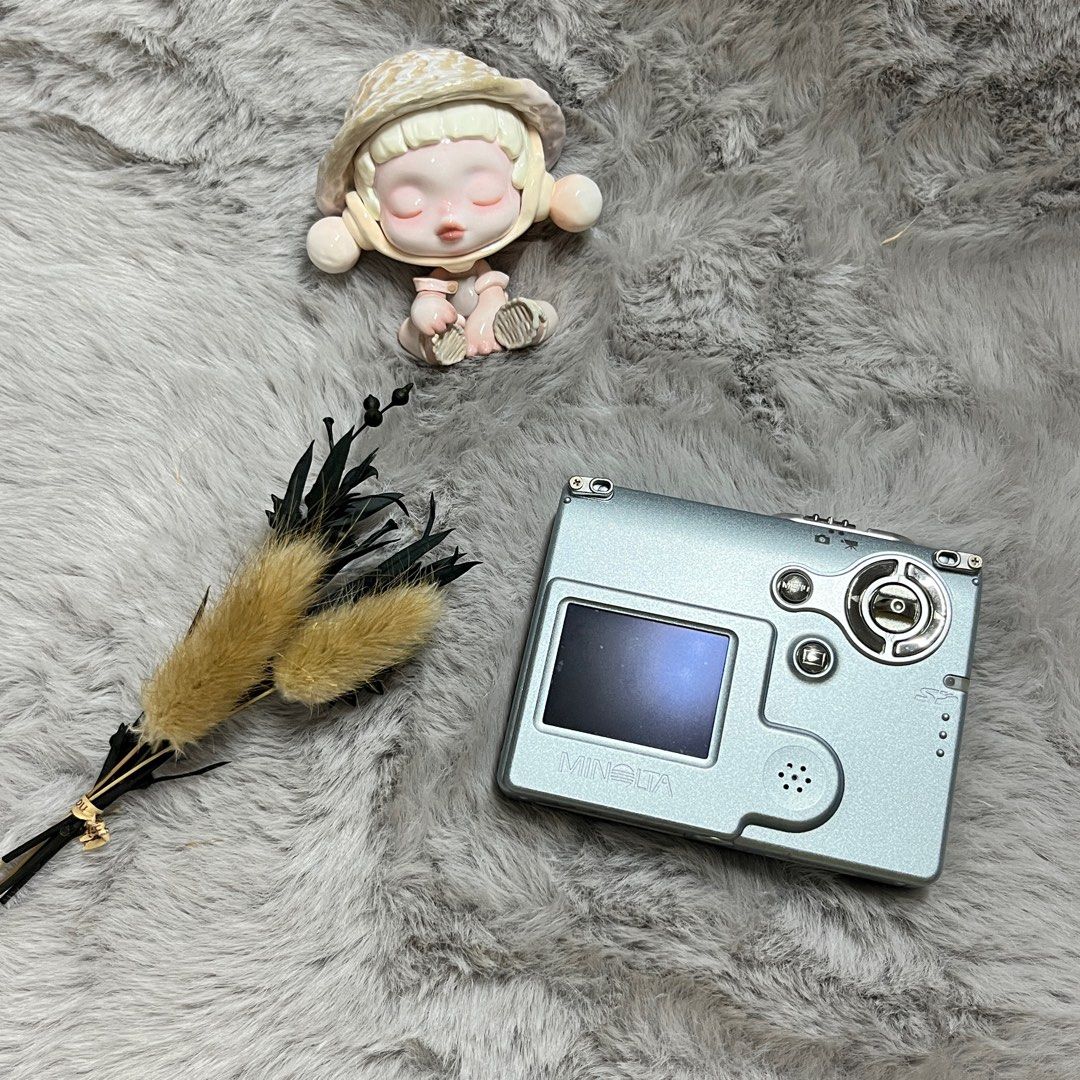 Minolta x20 Y2K DIGITAL CAMERA IN LIGHT BLUE SHADE | SUPER LIGHT TO ...