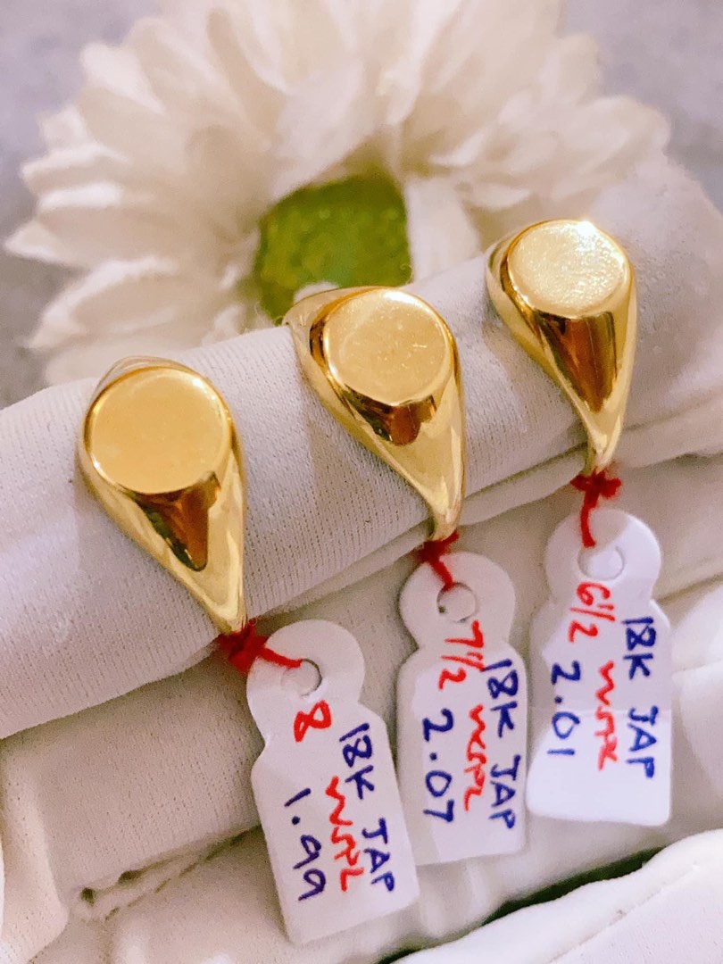 18K Saudi Gold signet ring, Women's Fashion, Jewelry & Organizers ...