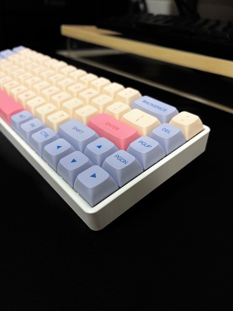 65% Custom Mechanical Keyboard (Marshmellow keycaps), Computers & Tech, Parts & Accessories ...