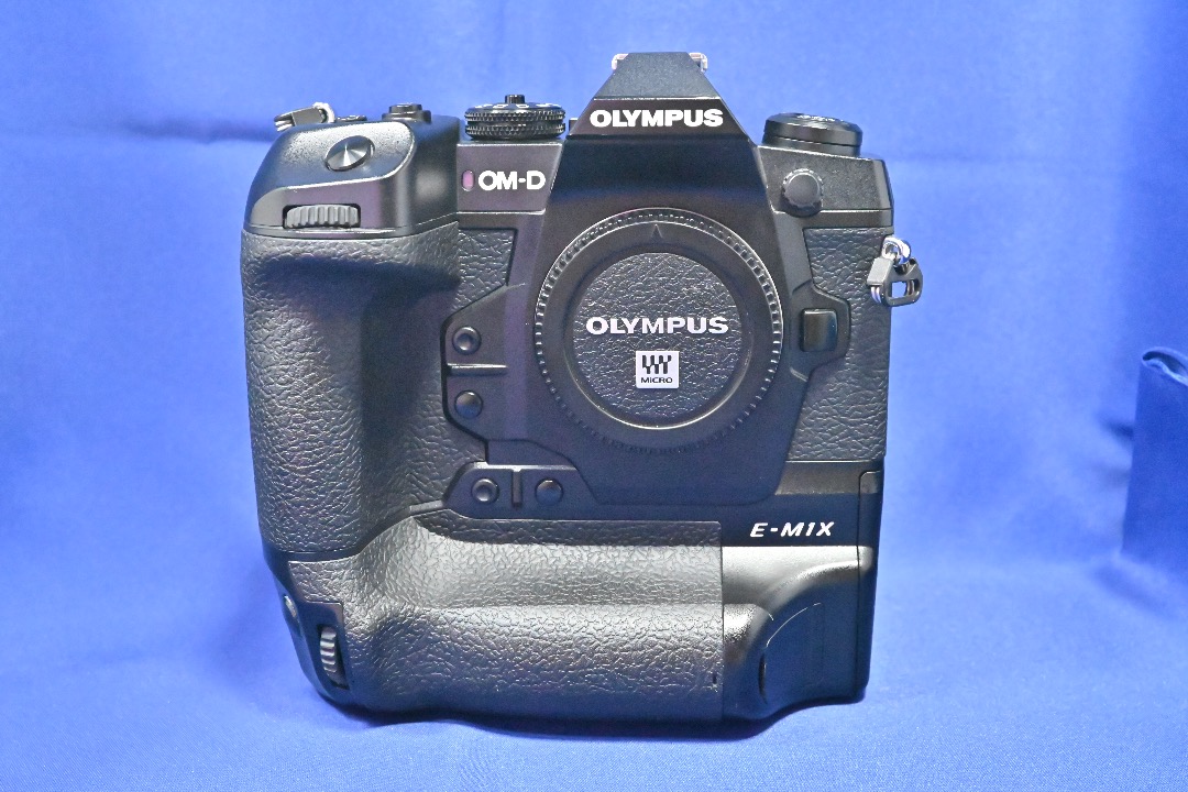 抵玩 Olympus E-M1X 旗艦機 自拍螢幕 易上手 輕巧高速機 2倍等效焦距 EM1X E-M1 X EM1 X, 攝影器材, 相機 ...