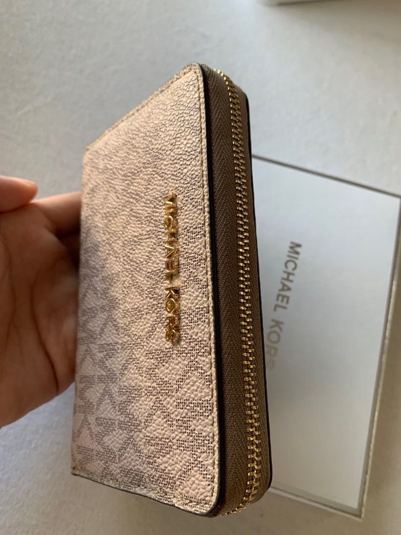AUTHENTIC Michael Kors Card Wallet, Women's Fashion, Bags & Wallets ...