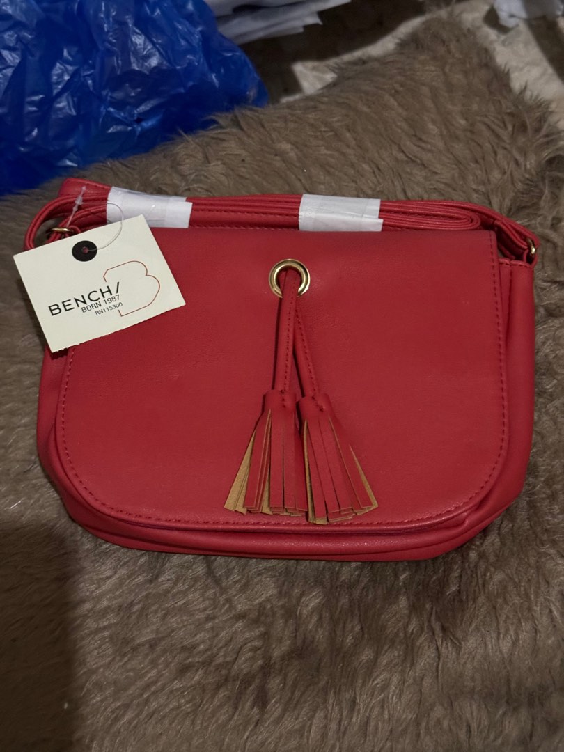 Bench crossbody bag, Women's Fashion, Bags & Wallets, Cross-body Bags ...