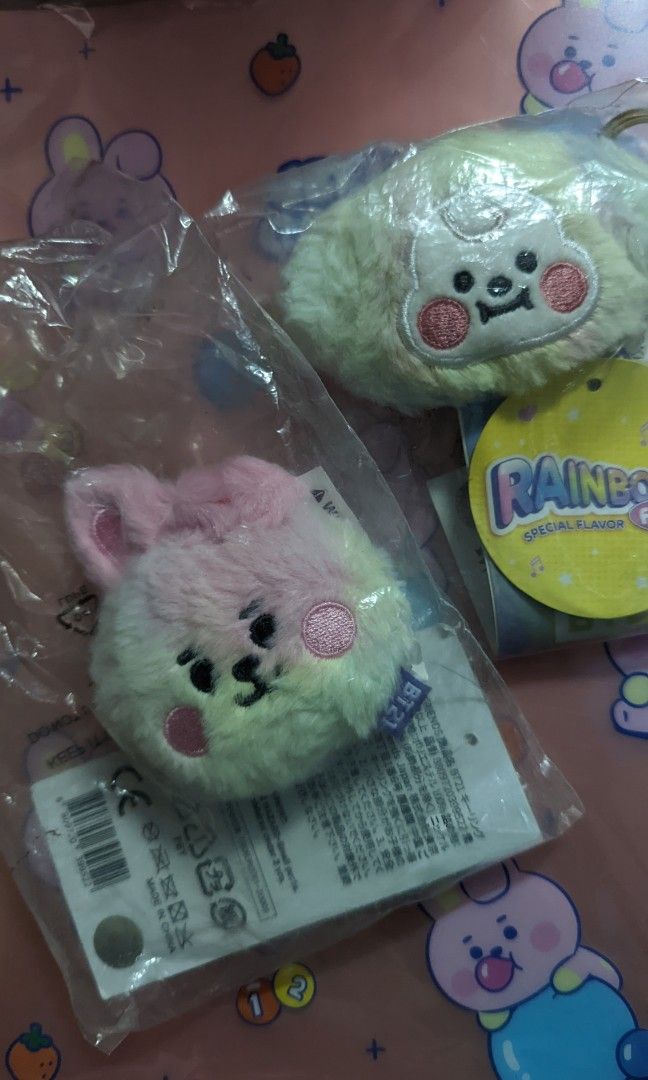 BT21 Rainbow Keyring Cooky and Chimmy, Hobbies & Toys, Memorabilia & Collectibles, K-Wave on ...