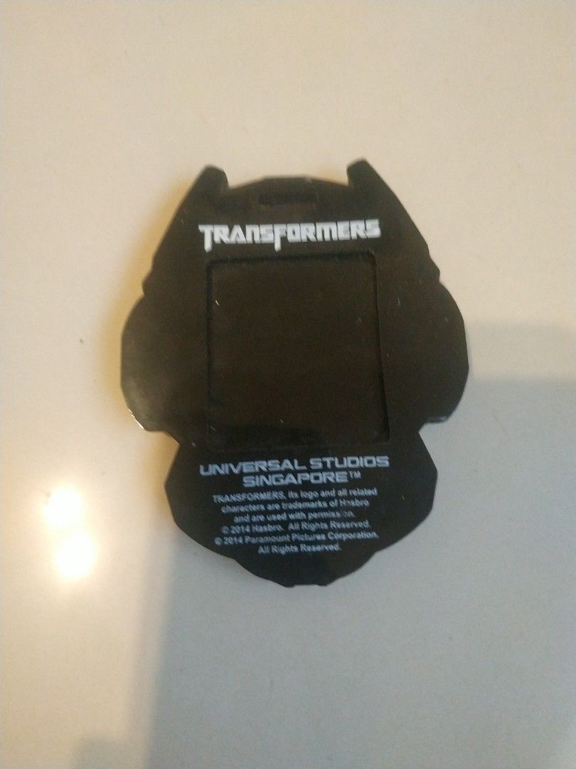 Universal Studio 's Transformer Bumblebee Luggage (Large)Name tag ...