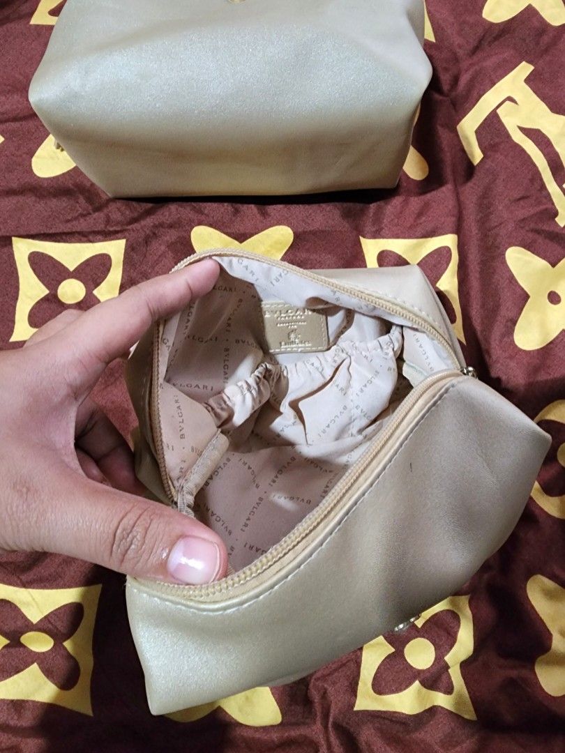 BVLGARI X EMIRATES travel amenity pouch, Women's Fashion, Bags ...