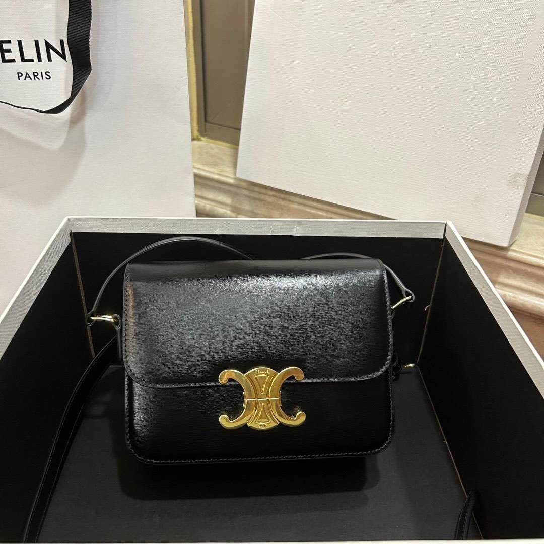 Celine shoulder bag size 18cm, Luxury, Bags & Wallets on Carousell