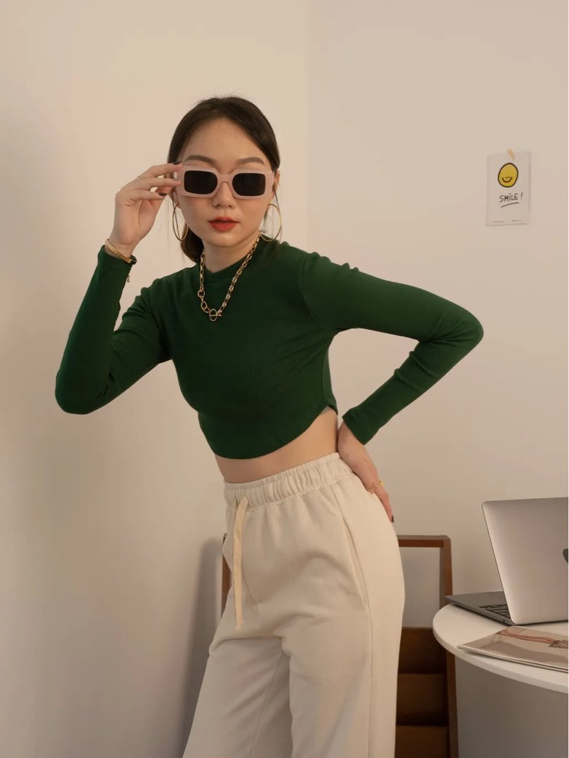 Crop Green Top, Women's Fashion, Tops, Longsleeves on Carousell