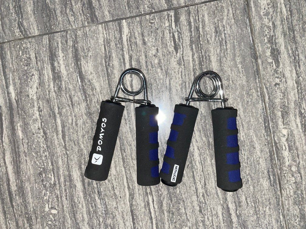 DECATHLON forearm gripper, Sports Equipment, Exercise & Fitness, Toning ...