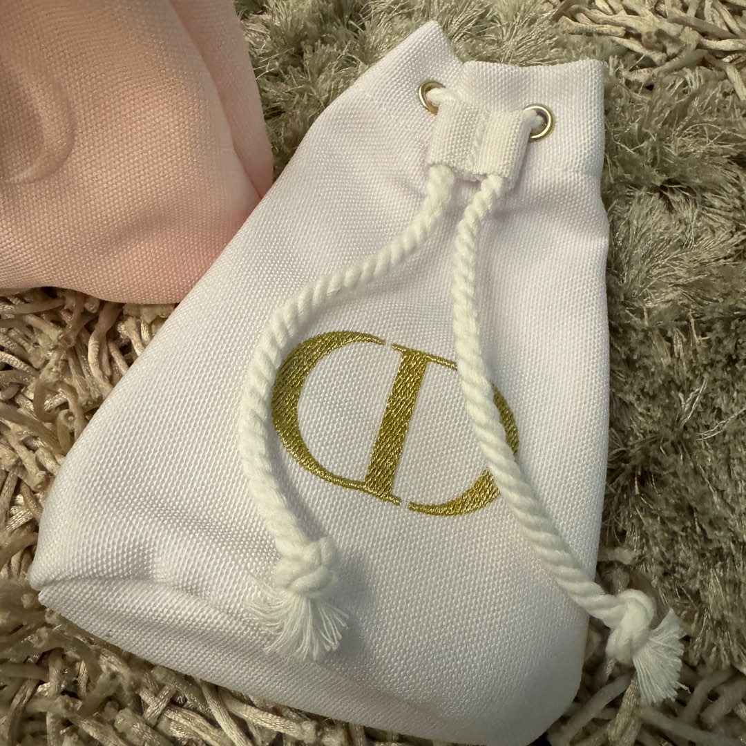 DIOR Cute pouch (White) Dior dust bag, Women's Fashion, Bags & Wallets ...