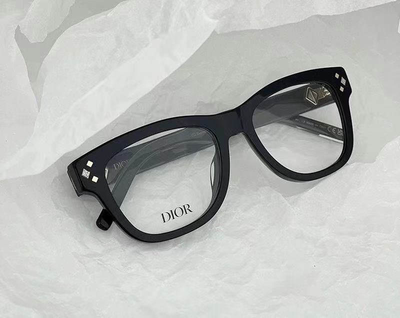 Dior Spectacle Frame CD DIAMOND S1I 1000 | 54-18-145 on Carousell