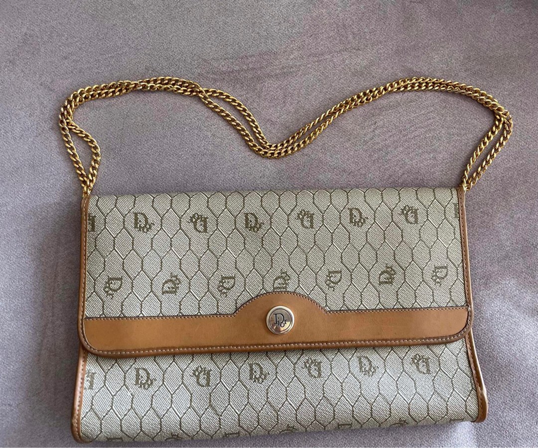 DIOR wallet on chain, Luxury, Bags & Wallets on Carousell