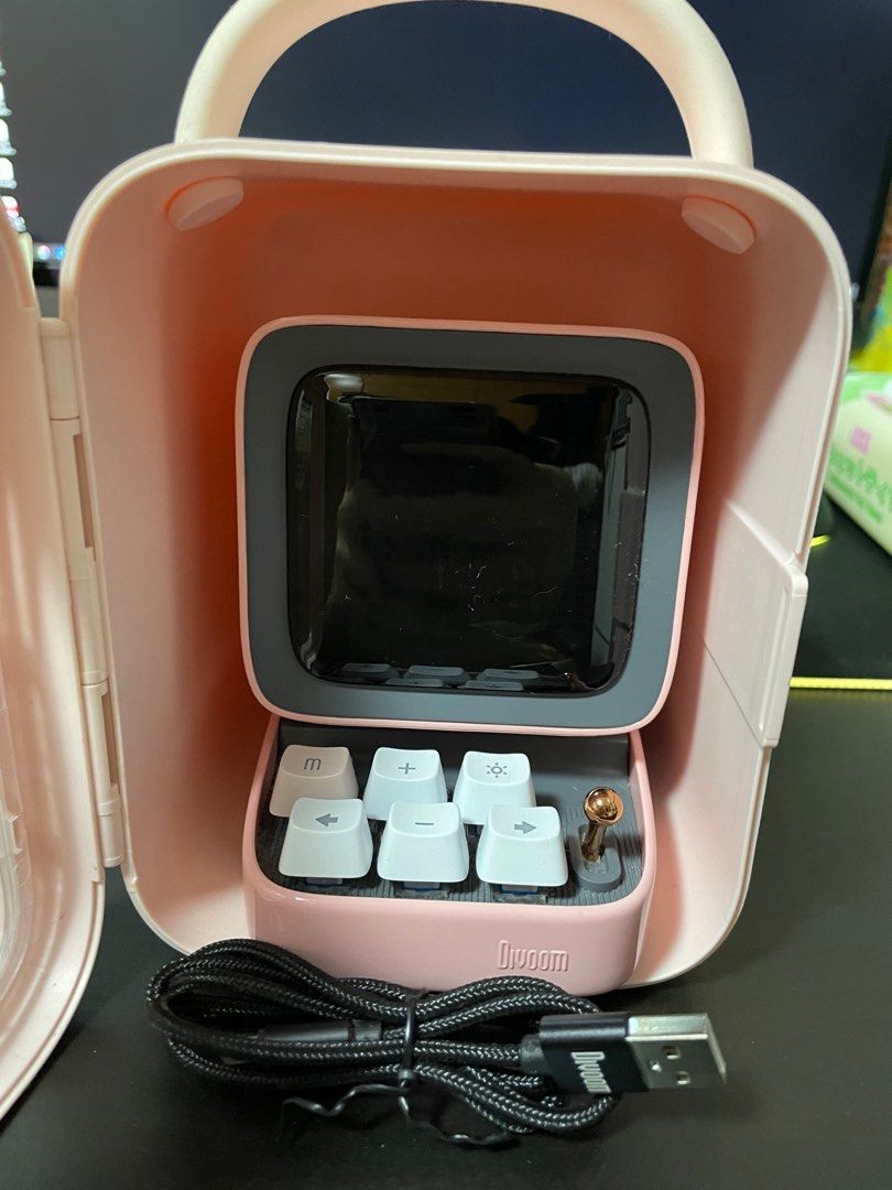 Divoom Ditoo Pixel in Pink Bluetooth Speaker, Audio, Soundbars ...