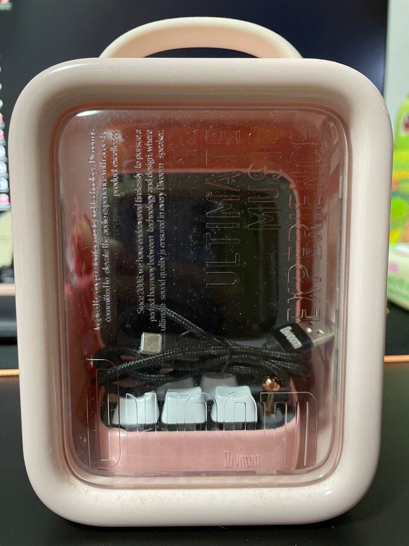 Divoom Ditoo Pixel in Pink Bluetooth Speaker, Audio, Soundbars ...