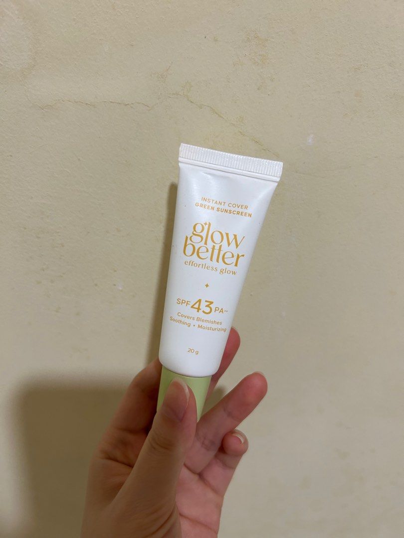 Glow better tinted sunscreen, Kesehatan & Kecantikan, Kulit, Sabun ...