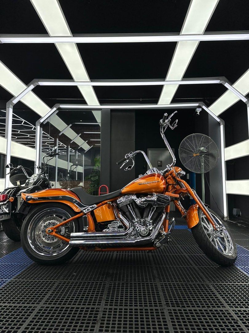 Harley Davidson CVO screaming eagle softail springer, Motorcycles ...