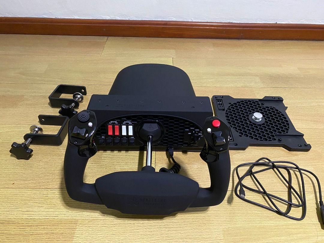 Honeycomb Alpha Flight Controls, Yoke & Switch Panel (with original box ...