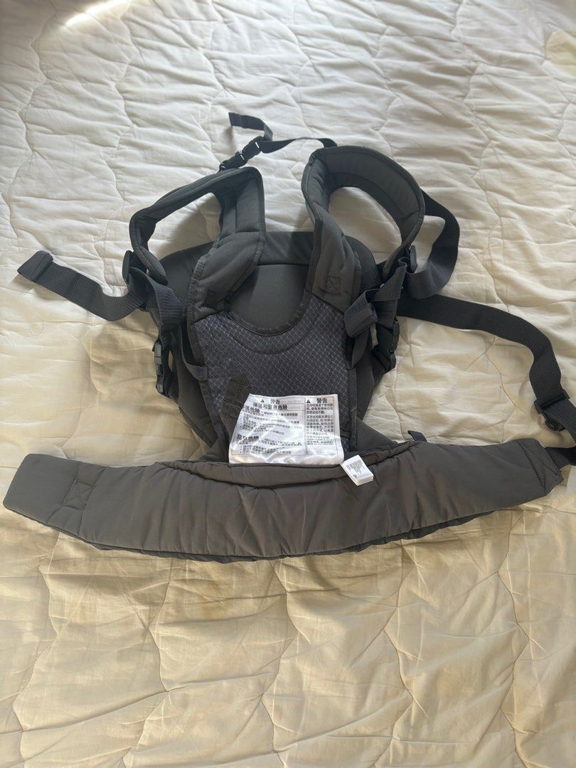 Infantino Carry On Multi Pocket Carrier, Babies & Kids, Going Out ...