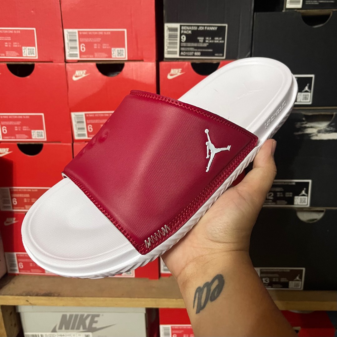 Jordan Play Slides, Men's Fashion, Footwear, Slippers & Slides on Carousell