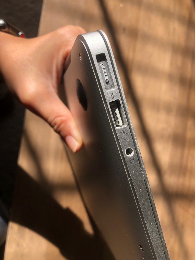 Macbook Air (2027) 13 inch i7 256GB, Computers & Tech, Laptops ...