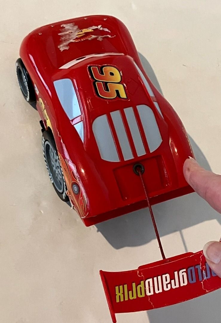 MATTEL Ripstick Lightning McQueen Disney Pixar Cars, Hobbies & Toys ...