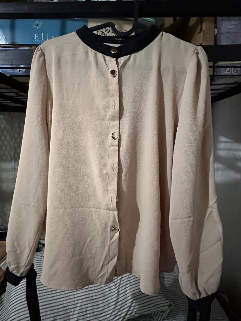 Michaela Button down Office Blouse XL, Women's Fashion, Tops, Blouses on Carousell