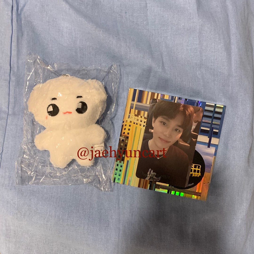 NCT Taeyong Tyongya 10cm doll + We Are Superhuman Kihno, Hobbies & Toys ...