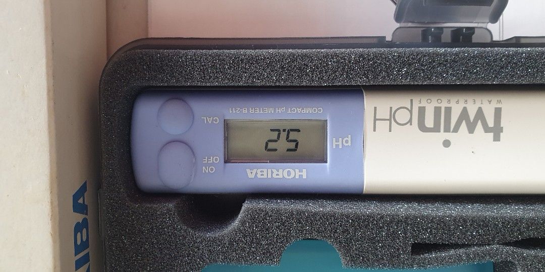 Original Horiba B-211 Compact pH Meter Waterproof Instrument Complete ...