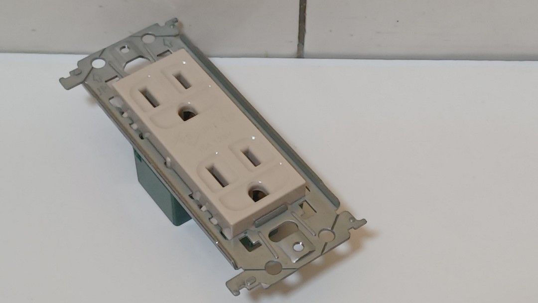 Panasonic Japan electrical outlet, Audio, Other Audio Equipment on ...