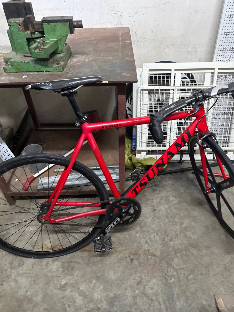 Red tsunami frame set, Sports Equipment, Bicycles & Parts, Bicycles on ...