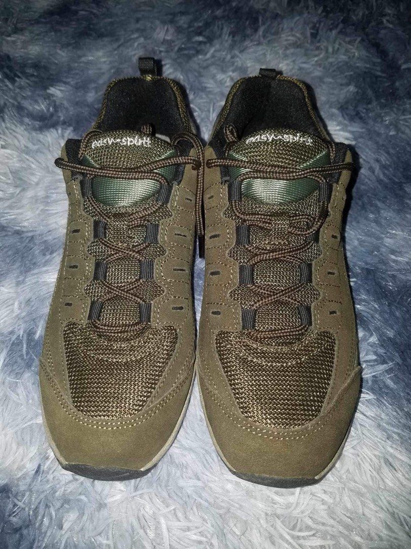Rubber Shoes for walking, Women's Fashion, Footwear, Sneakers on Carousell
