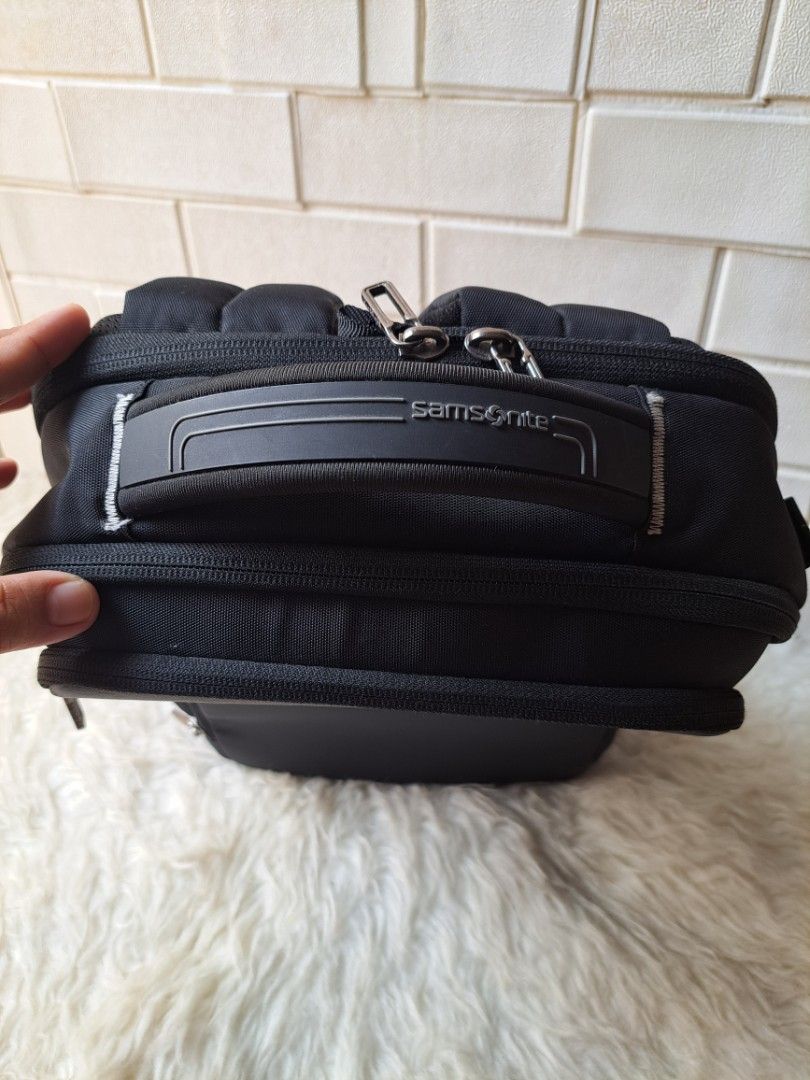 Samsonite Backpack, Barang Mewah, Tas & Dompet di Carousell