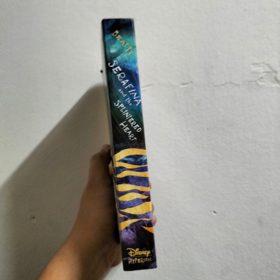 SERAFINA AND THE SPLINTERED HEART by Robert Beatty, Hobbies & Toys ...