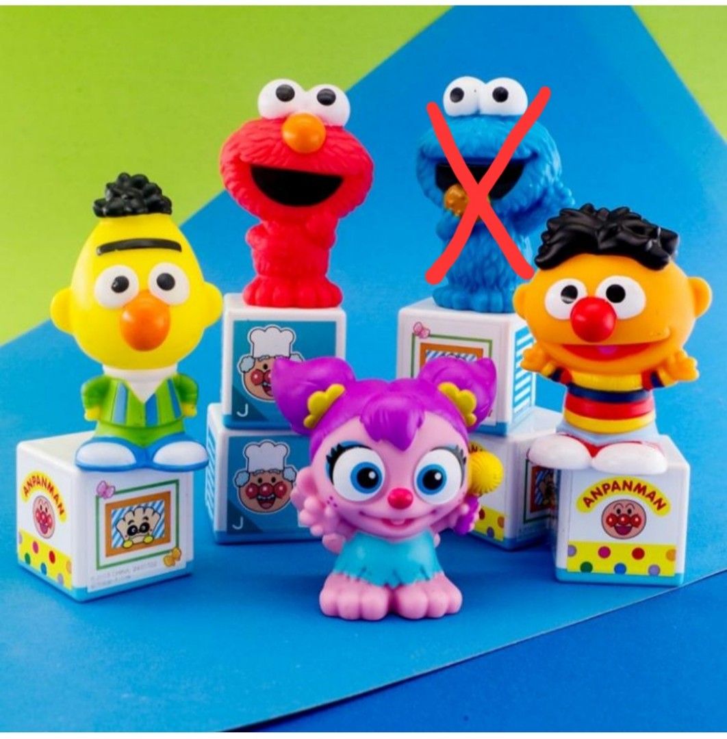 Sesame Street figurines, Hobbies & Toys, Toys & Games on Carousell
